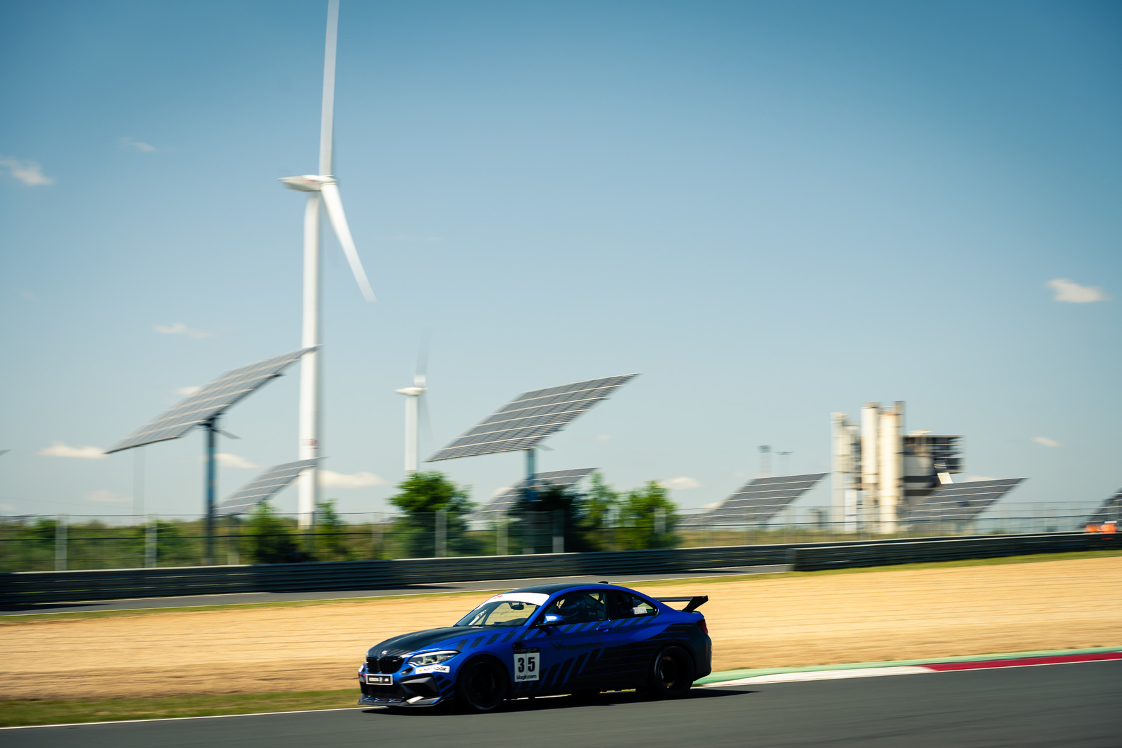 Colin Caresani oppermachtig in tweede race op Circuit Zolder - BMW M2 ...