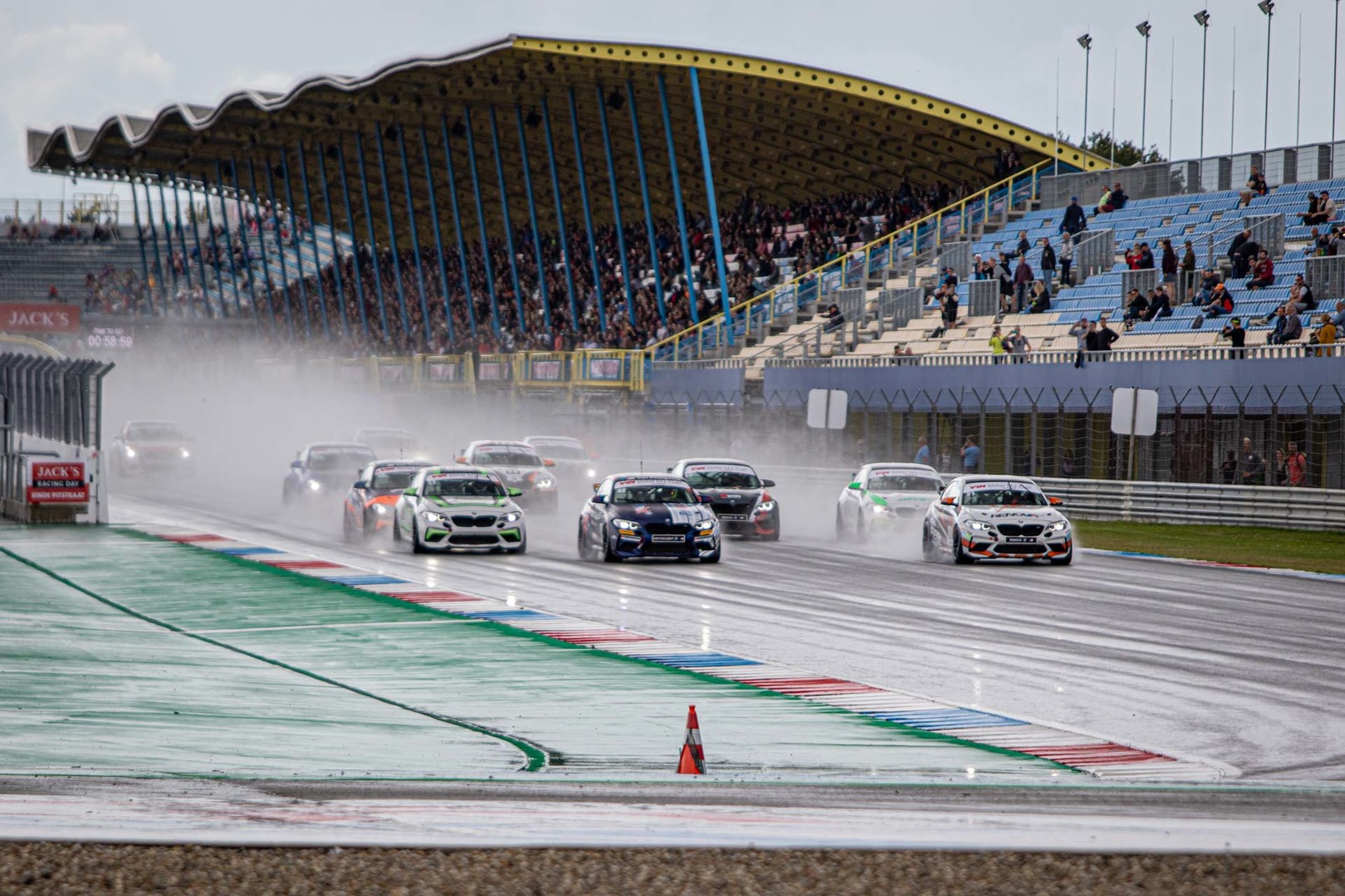 VRM M2 CUP en de BMW M2 CS RACING CUP BENELUX slaan de handen ineen ...