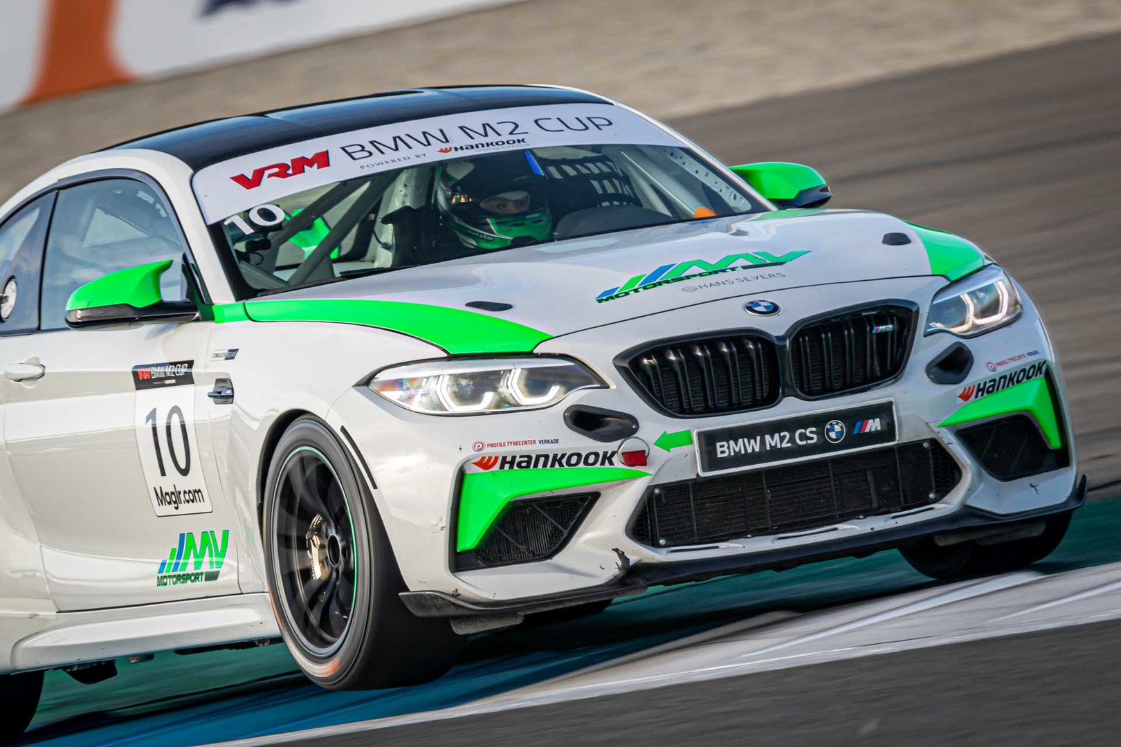 Spanning in VRM BMW M2 Cup stijgt tijdens het Spa Racing Festival - BMW ...